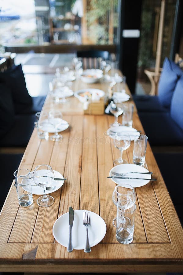 Banquet Wedding Table Setting Stock Photo - Image of decor, glass: 51756740