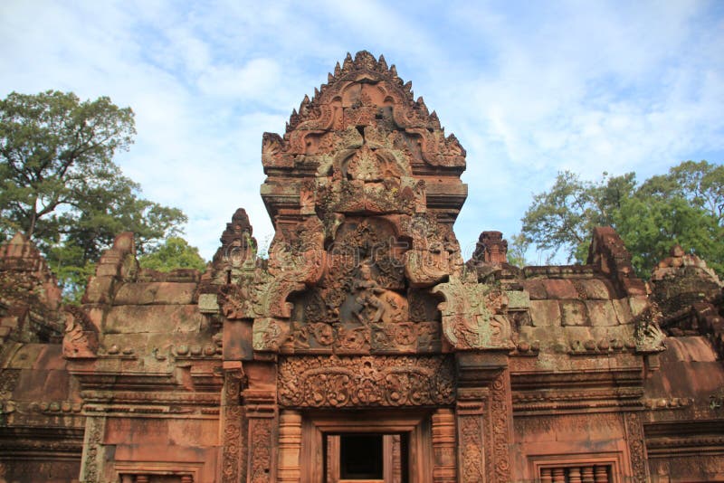 Banteay Srei Temple Front Entrance 1 Stock Image - Image of roof ...