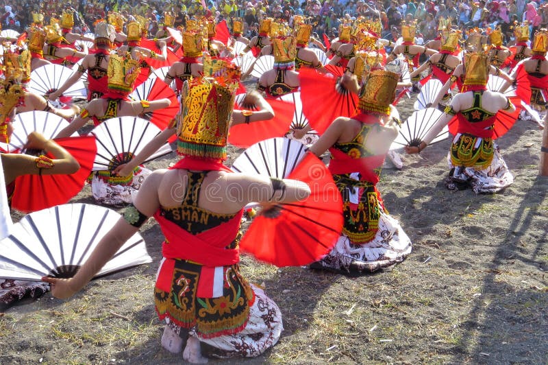 Banyuwangi October 19 2018, Gandrung Sewu Collosal Dance in Action ...