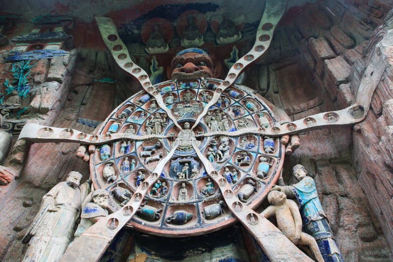 Estatua Del Dios Pagano Moloch Molech Situada En La Entrada De La Isla ...