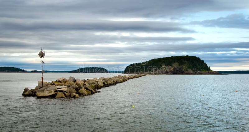Bar Harbor breakwater wall stock image. Image of water - 10126791