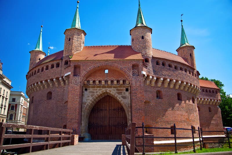 Barbacane de Cracovie image stock. Image du ville, fort - 25168041