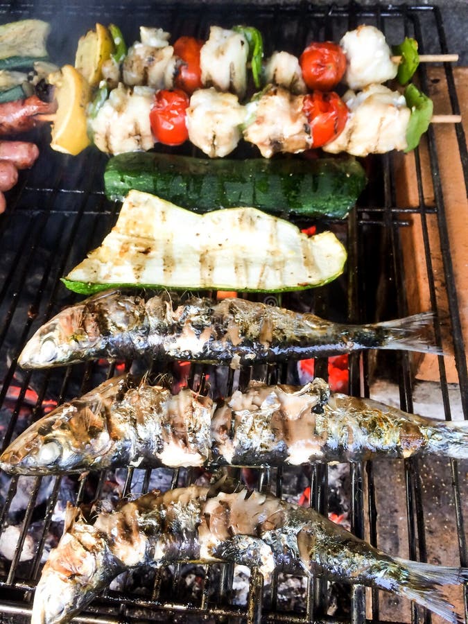 Barbecue stock photo. Image of diner, outdoor, food, hollidays - 43146196