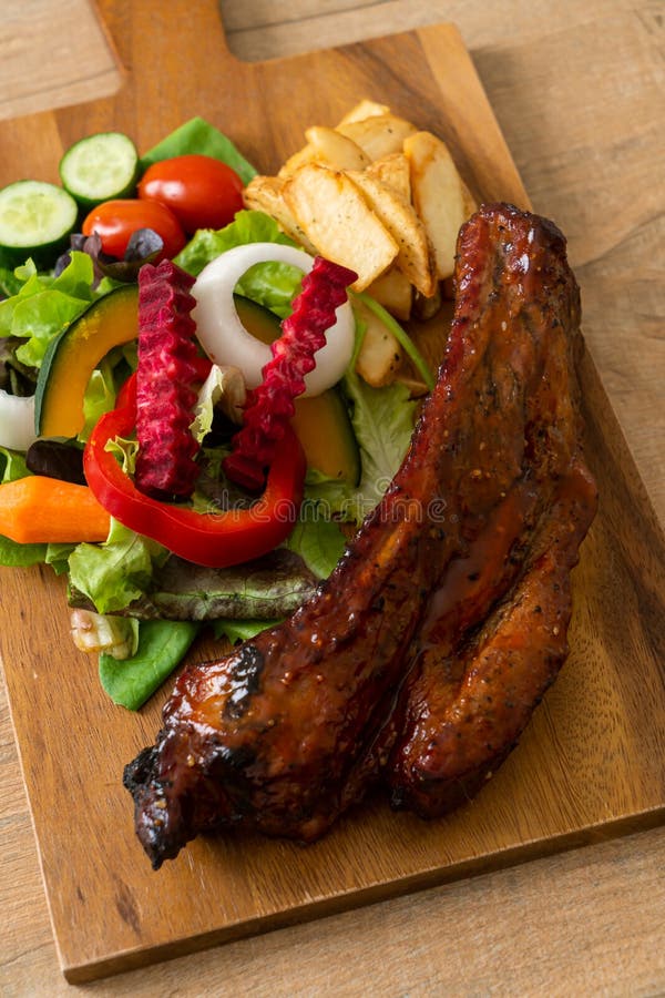 Barbecue Pork Spare Ribs with Vegetables Stock Image - Image of fries ...