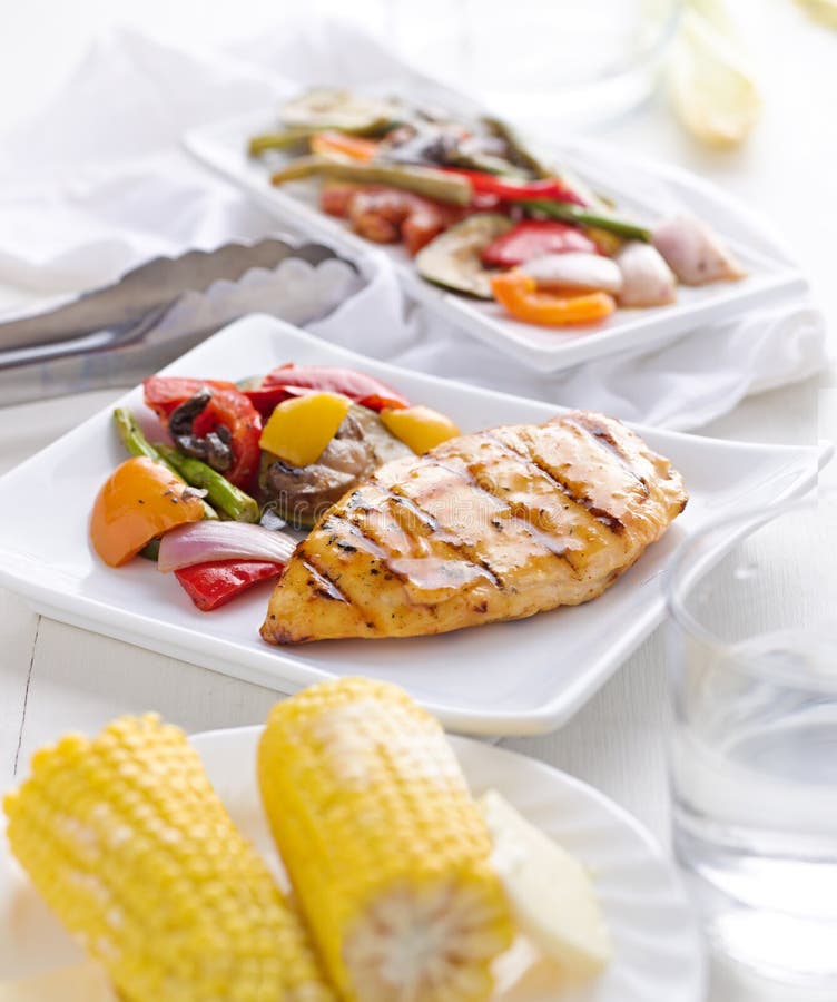 Barbecued Chicken with Fresh Vegetables Stock Photo - Image of dinner ...
