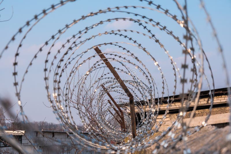 Dark Barbed Wire Circle Stock Photos - Free & Royalty-Free Stock Photos ...