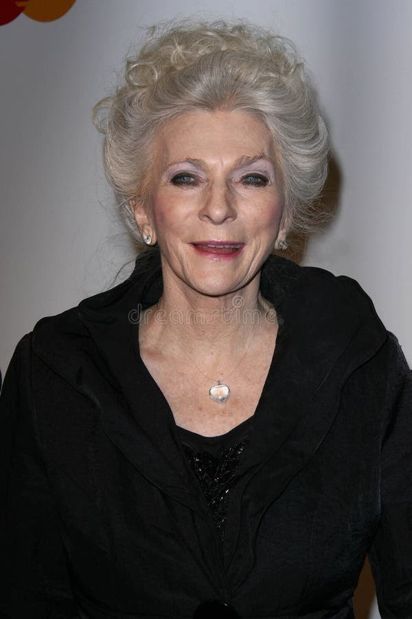 Barbra Collins Judy Streisand 编辑类库存图片 - 图片 包括有 矮小的, 安赫莱斯: 24726694