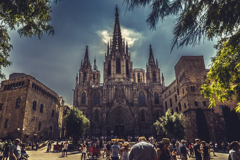 Barcelona Cathedral in Gothic Quarter, Spain Editorial Stock Image ...