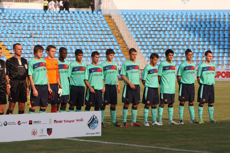 Barcelona Jr. Football Team Editorial Photography - Image of squad ...