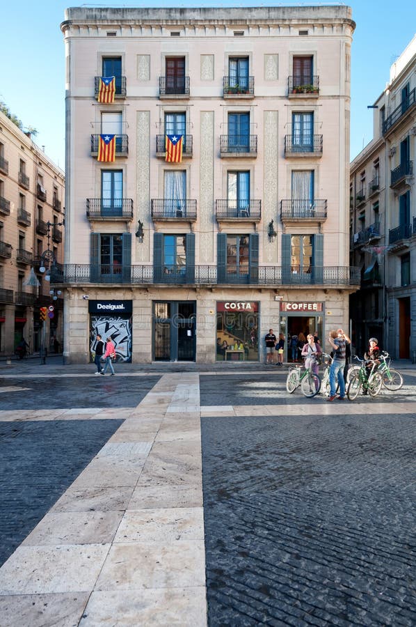 Barcelona homes, old town editorial image. Image of landscape - 48788650