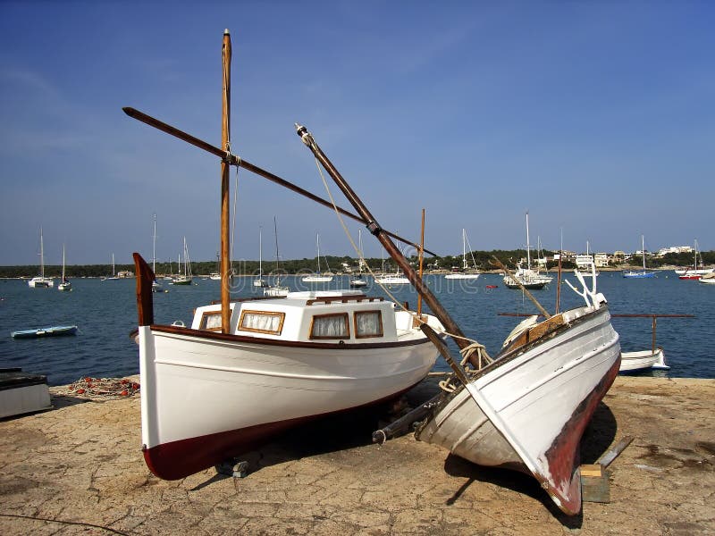 Barche di Llaut fotografia stock. Immagine di barca, balearico - 3684278