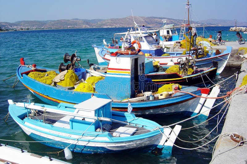 Barche greche fotografia editoriale. Immagine di greco - 30300842