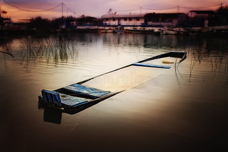30,975 Sumergido Fotos de stock - Fotos libres de regalías de Dreamstime
