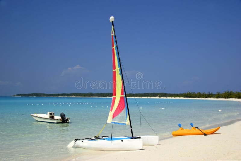 Barcos En Una Playa Tropical Imagen de archivo - Imagen de recorrido ...