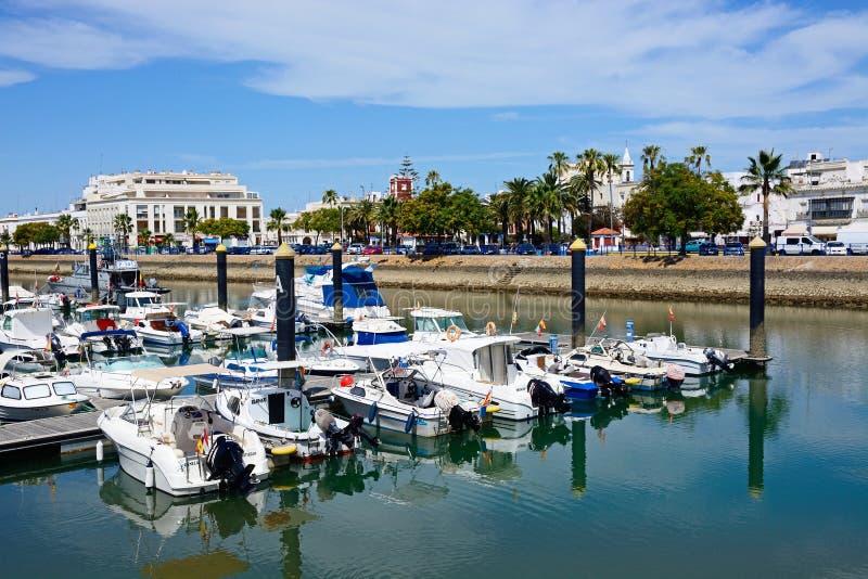 Porto De Ayamonte E Cidade, Espanha Foto Editorial - Imagem de ...