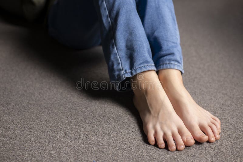 The Bare Feet of a Maiden Yak Sit on a Bed. Foot. Model S Leg Stock ...