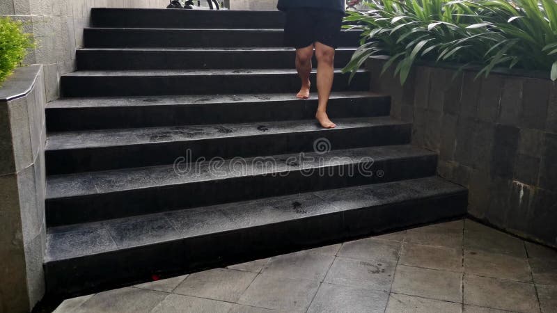 Barefoot Descent. a Visual Exploration of Steps, Urban Greenery and ...