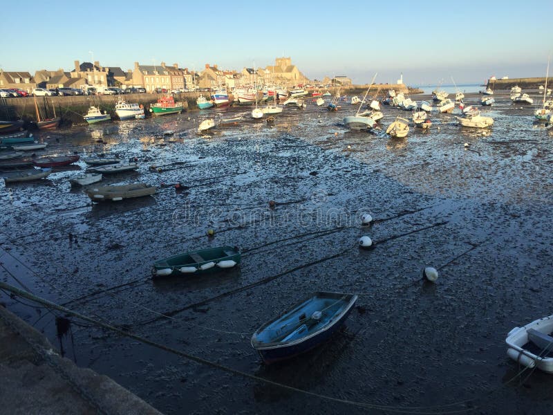 Barfleur editorial photo. Image of coast, beach, boat - 83774041