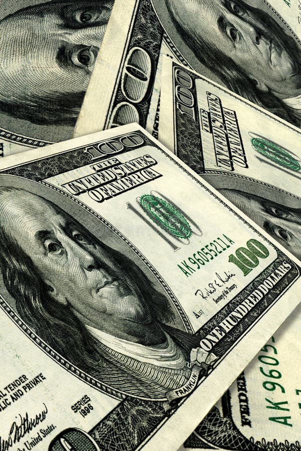 Bargeld-Stapel stockfoto. Bild von fülle, rechnungen ...