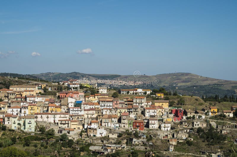 Barile foto de archivo. Imagen de cielo, azul, verde - 34824584