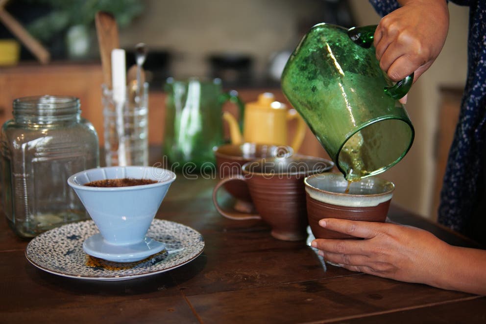 Barista Preparing Brewing Coffee with Coffee Maker and Drip Kettle ...