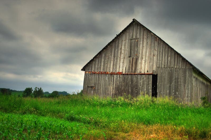Old Barn stock image. Image of antique, building, midwest - 5249113