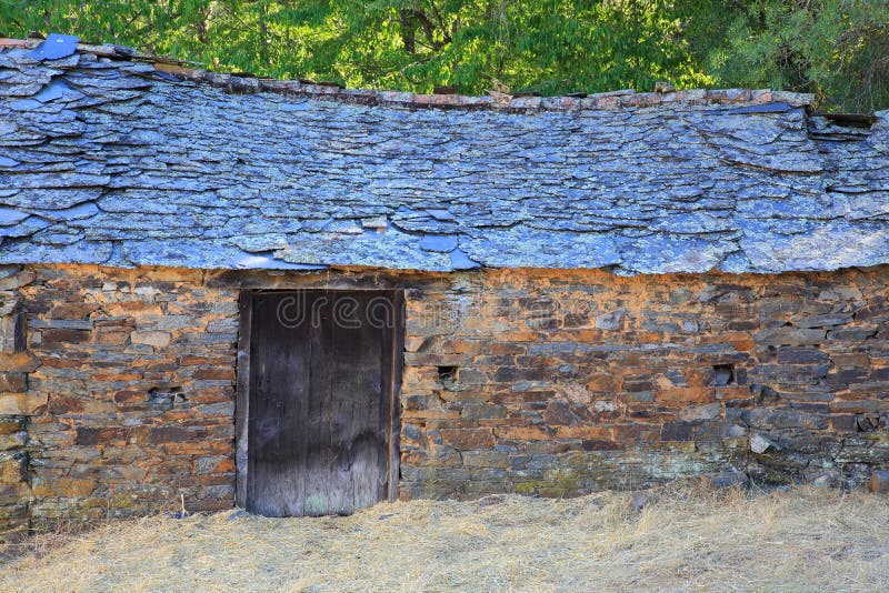 Barn stock image. Image of stone, vintage, wall, roof - 26785131