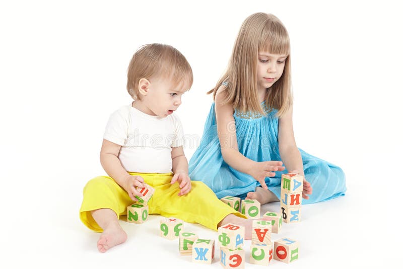 Barn arkivfoto. Bild av sand, barn, leka, strand, olikt - 75440