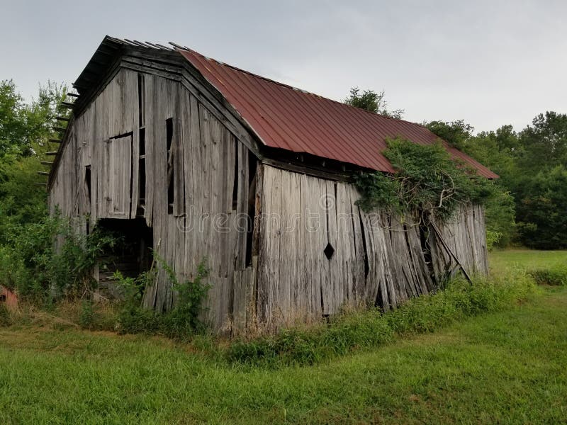Barn Antigo Com Telhado De Cobre Foto de Stock - Imagem de antiguidade ...