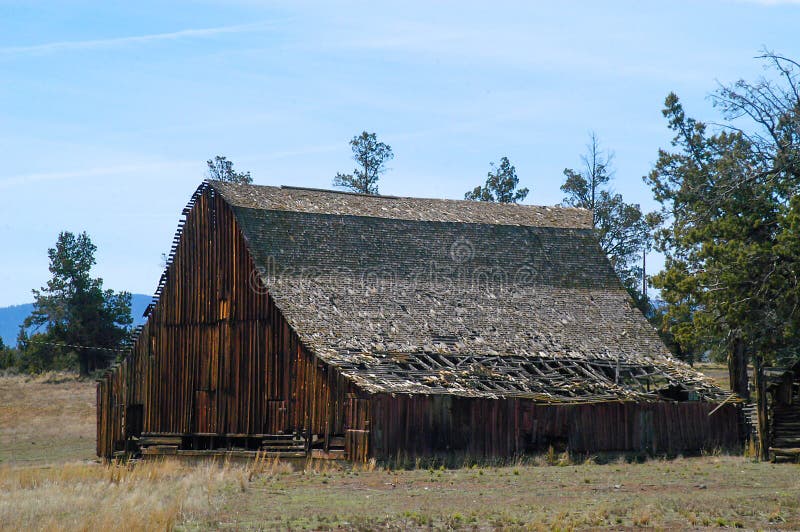 Barn in Field on Clear, Blue Day Stock Image - Image of fields, central ...