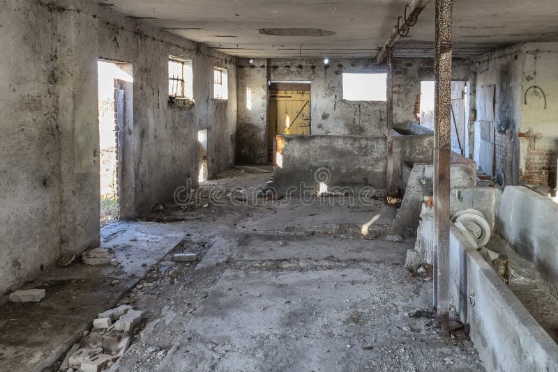 The Barn stock photo. Image of barn, forgotten, empty - 36941268