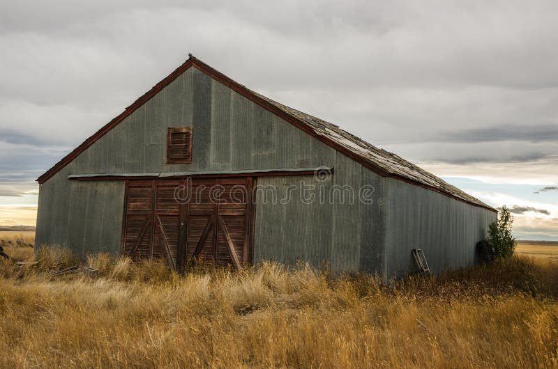 Barn with Metal Siding stock image. Image of siding, barn - 27599409