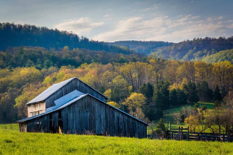 Barn and Spring Color in the Rural Shenandoah Valley of Virginia Stock ...