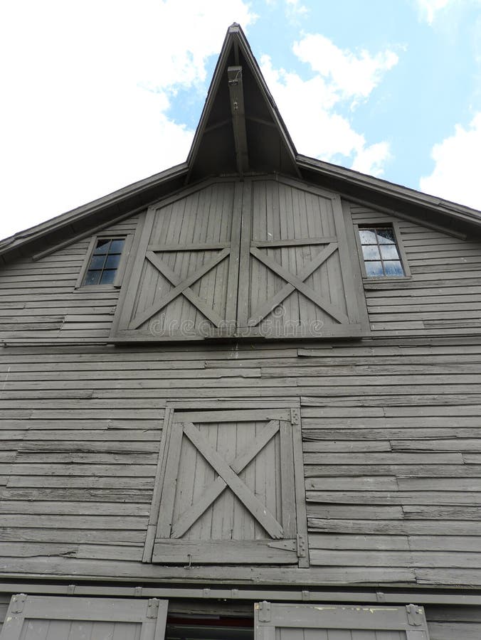 Shaker Barn with Widowspeak Hay Prow and Doors Stock Photo - Image of ...