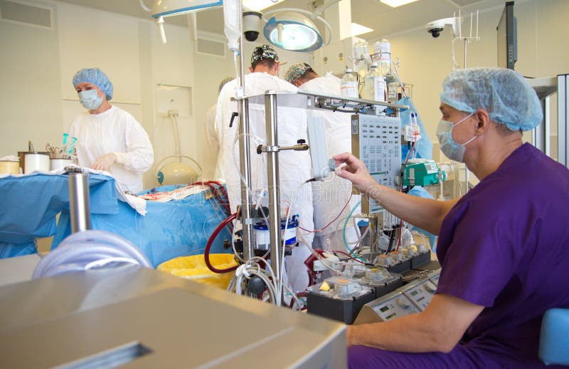 Heart Surgeon Performs Open Heart Surgery Editorial Photography - Image ...