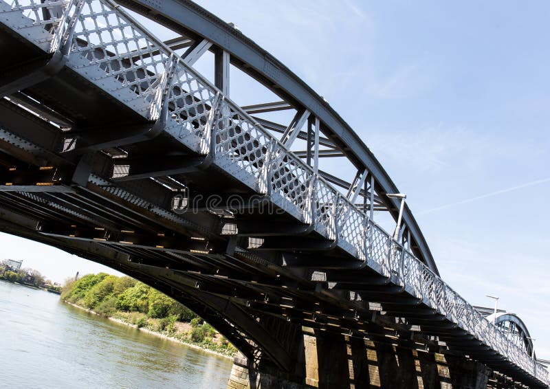 Barnes Bridge stock photo. Image of fulham, blue, britain - 90099112