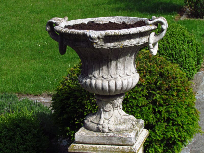 Baroque Flower Container, Decorative Stone Pot in Castle Garden Stock ...