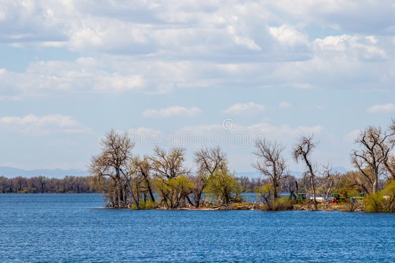 Barr Lake State Park, in Brighton Stock Photo - Image of mountains ...