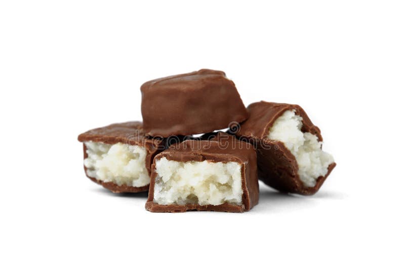 Barra De Chocolate Con Relleno De Coco Aislado De Fondo Blanco. Imagen ...