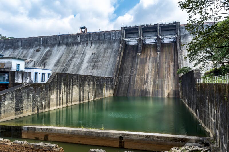 Drainage De Captation De Projet D'irrigation Pour L'agriculture Photo ...