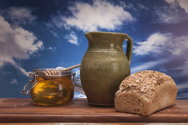 Barras De Pan, Rollos Y Vegetalbes Imagen de archivo - Imagen de ...