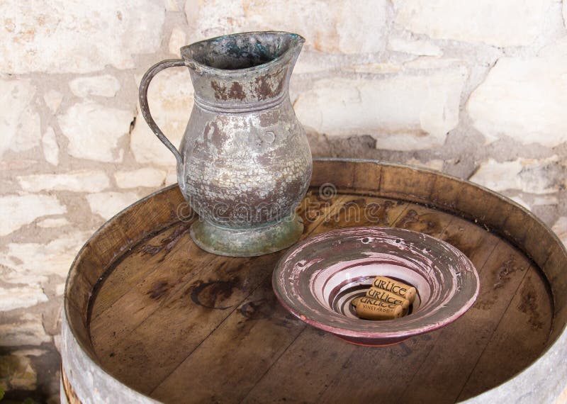 Barrel and jug editorial image. Image of intricate, winery - 60939050