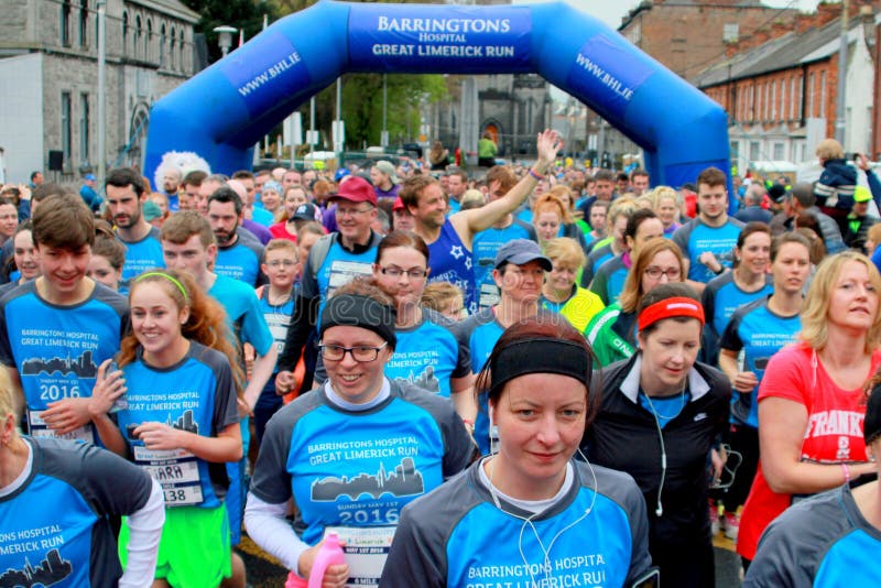 Barringtons Great Limerick Run Editorial Stock Photo - Image of walk ...
