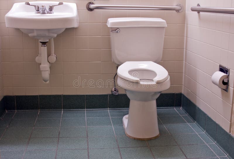 Handikapptoalett Med Handtag Arkivfoto - Bild av handtag, barten: 19937388