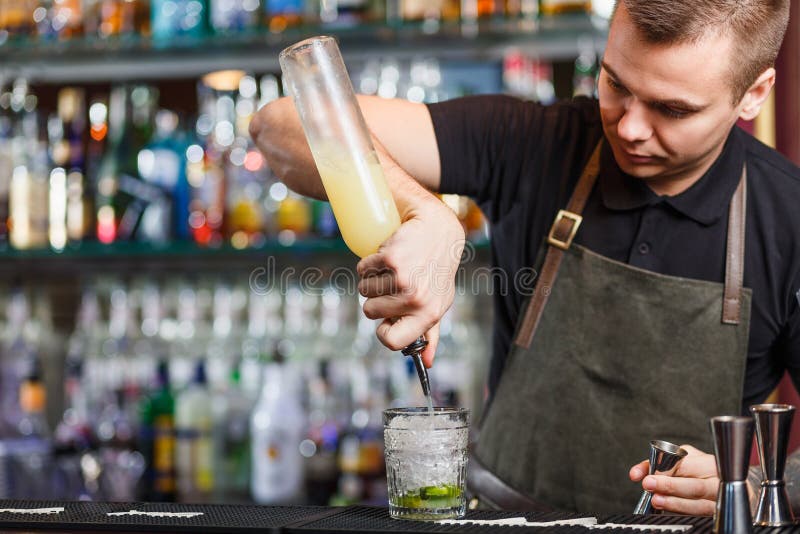 The Bartender Making Cocktail Stock Photo - Image of blur, mixing: 87864648