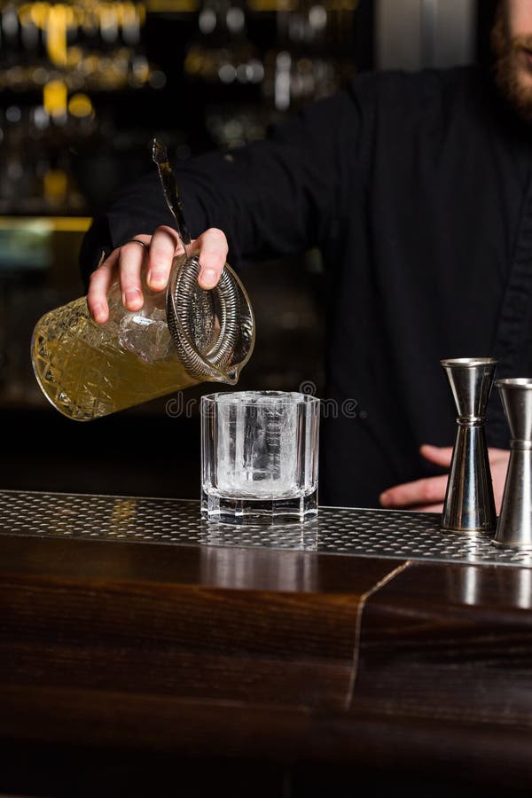Bartender Preparing Alcoholic Cocktail Stock Image - Image of ...