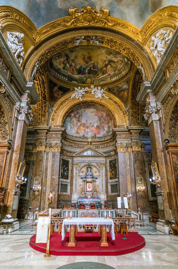 A Basílica De San Silvestro Em Capite, Em Roma, Itália Foto de Stock ...