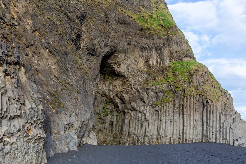 Basalt Hexagonal Columns Rock Formations on Reynisfjara Black Sand ...