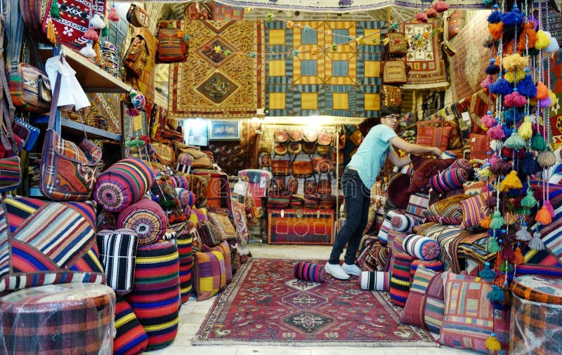 Basar im Iran redaktionelles stockbild. Bild von persisch - 122435279