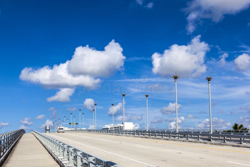 Bascule Bridge Over Stranahan River in Fort Lauderdale Stock Image ...
